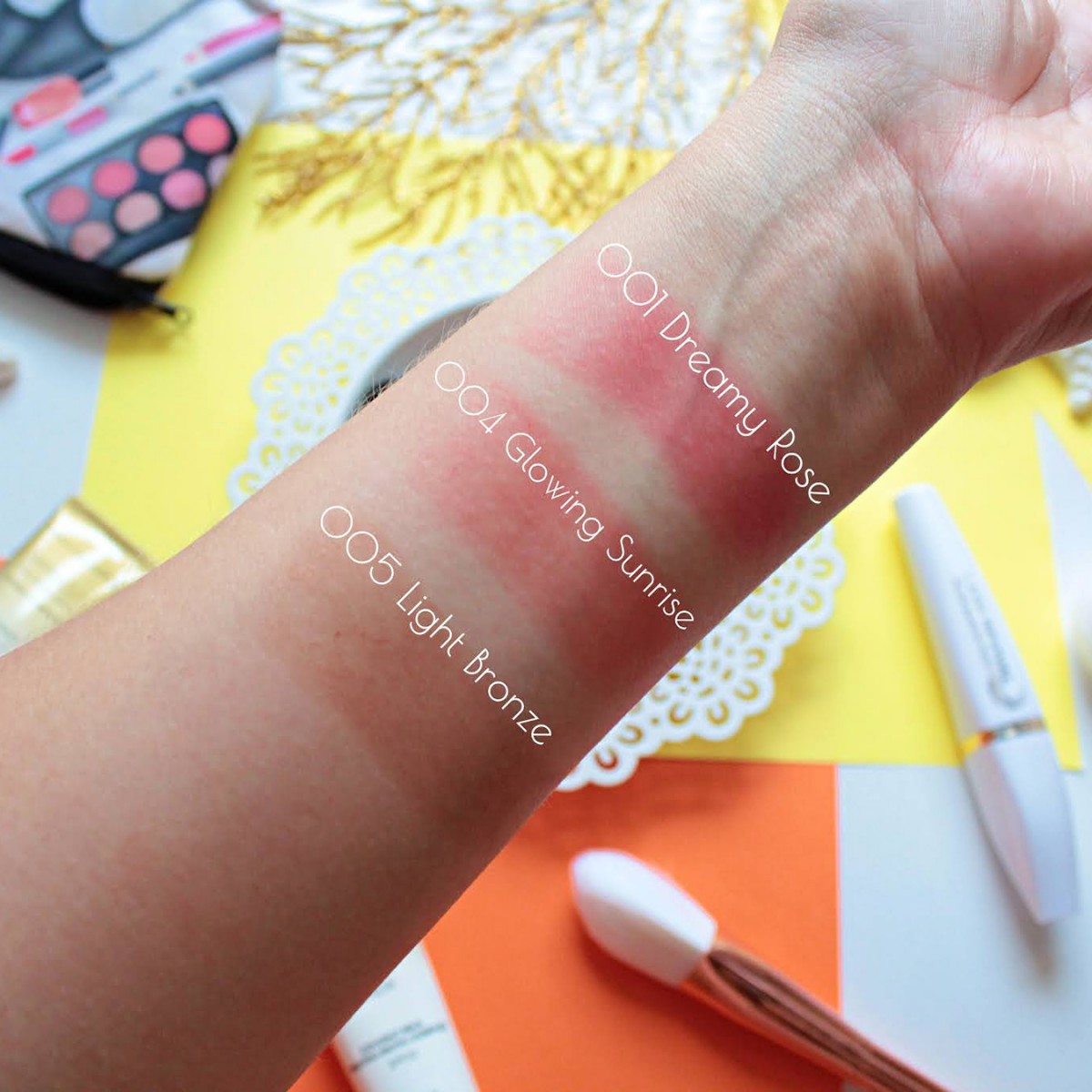 Max Factor Miracle Sheer Gel Blush - 001 Dreamy Rose